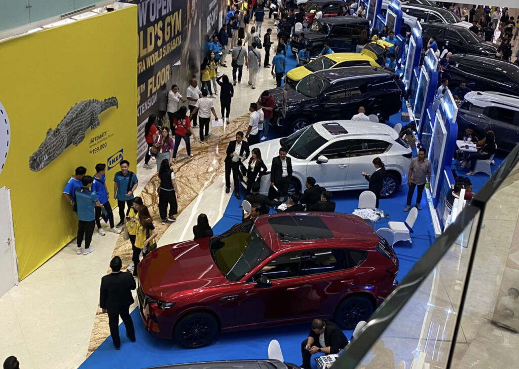 Booth Mazda di KKB BCA EXPO 2024 Surabaya: CX-60 Kuro dan CX-5 Elite ...